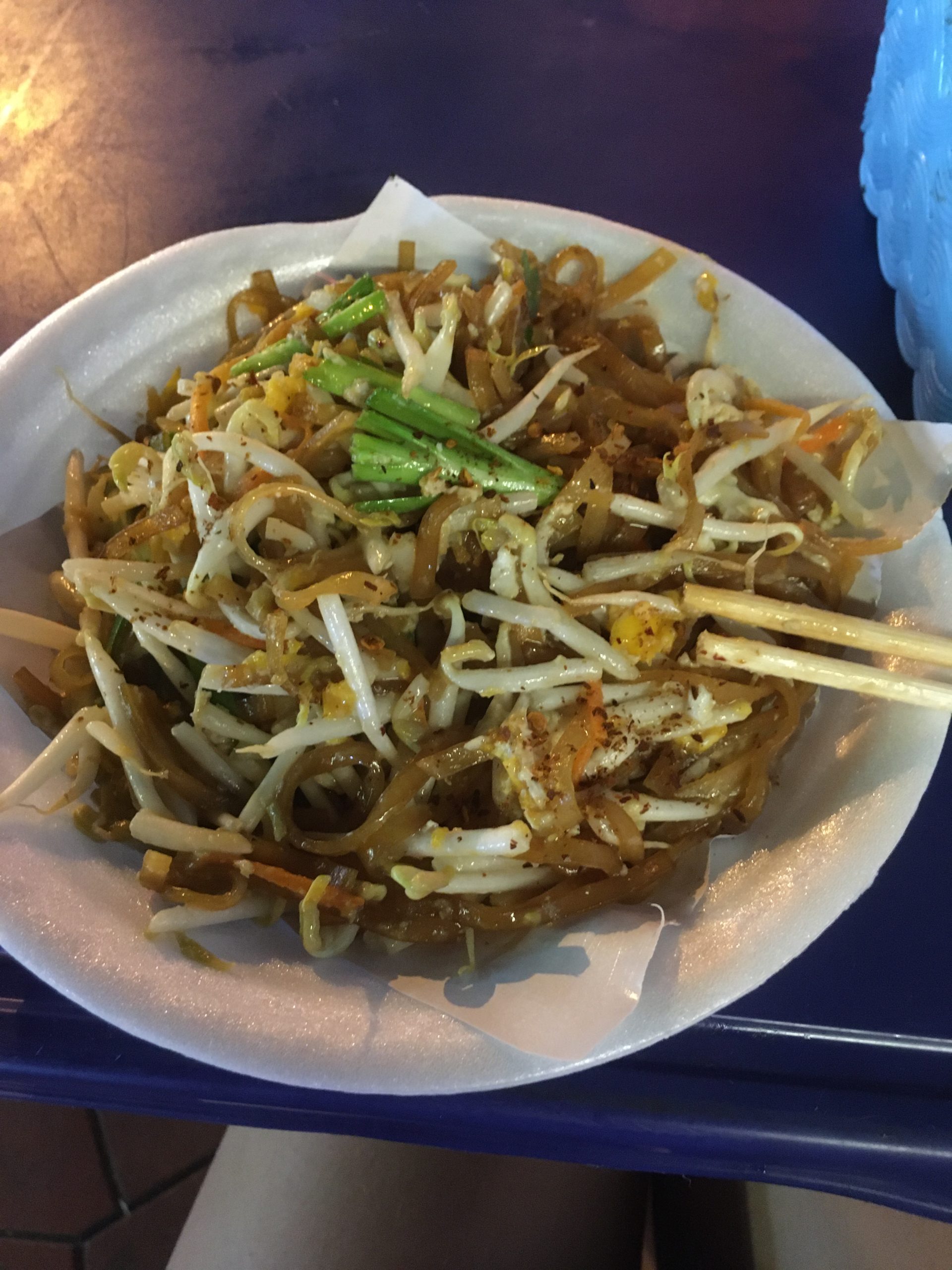 Jour J – Bangkok me voilà – Through the looking-earth
